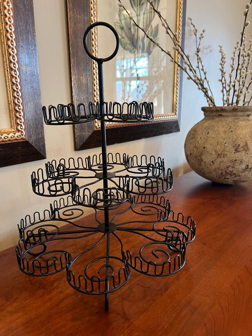 Black Metal Wire Cupcake Stand with Tiered Design – Jackson Square
